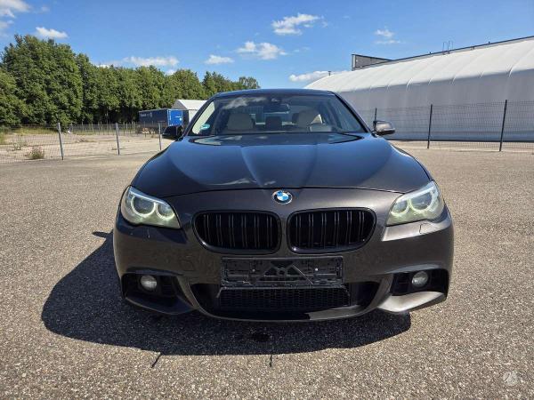 Brown BMW 530 2014 in Kaunas, with an engine capacity of 2.99 L and mileage of 280 thousand km for 11550 €, photo 2 on AUTOMOTO.COM.LV