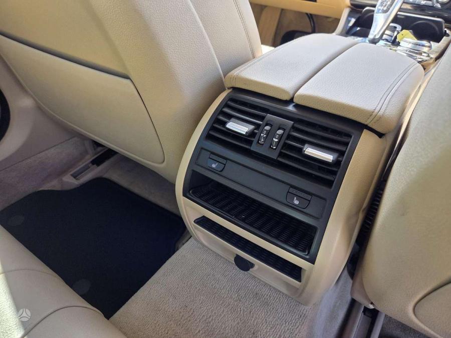 Brown BMW 530 2014 in Kaunas, with an engine capacity of 2.99 L and mileage of 280 thousand km for 11550 €, photo 17 on AUTOMOTO.COM.LV