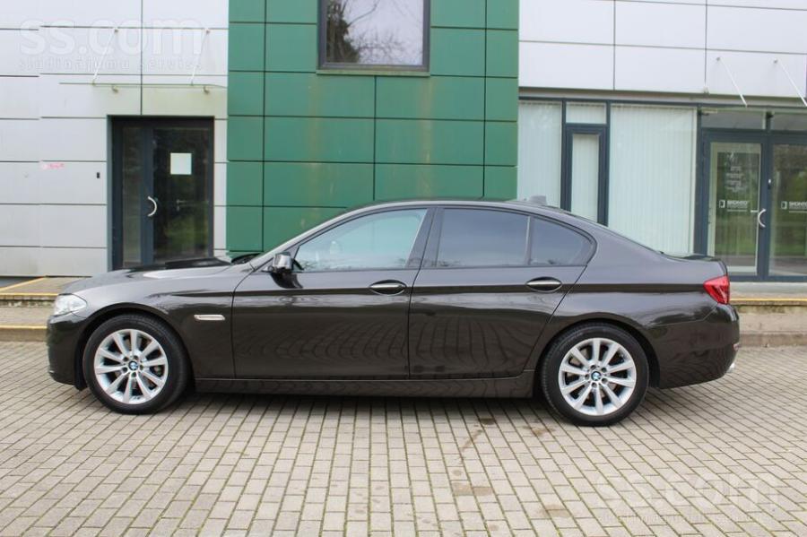 Brown BMW 530 2016 in Tukums, with an engine capacity of 3.00 L and mileage of 188 thousand km for 17999 €, photo 7 on AUTOMOTO.COM.LV