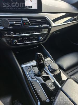 Brūns BMW 530 2017 Rīga, ar dzinēja tilpumu 3.00 L un nobraukumu 188 tūkst. km par 28900 €, foto 15 vietnē AUTOMOTO.COM.LV