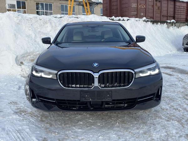 Brūns BMW 530 2022 Viļņa, ar dzinēja tilpumu 2.00 L un nobraukumu 43 tūkst. km par 27400 €, foto 4 vietnē AUTOMOTO.COM.LV
