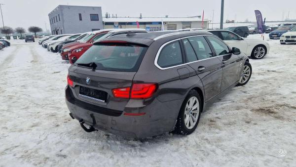 Brown BMW 530 2011 in Marijampole, with an engine capacity of 2.99 L and mileage of 299 thousand km for 8290 €, photo 7 on AUTOMOTO.COM.LV