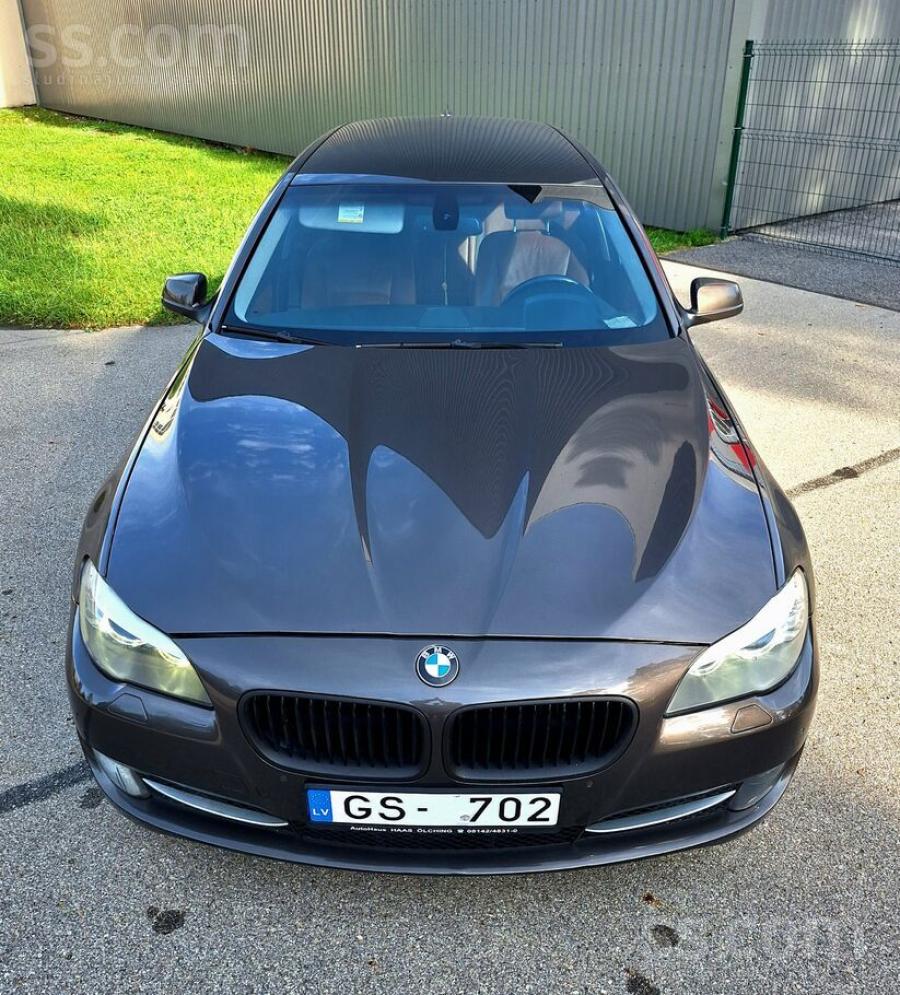 Brown BMW 530 2011 in Riga, with an engine capacity of 3.00 L and mileage of 410 thousand km for 7100 €, photo 10 on AUTOMOTO.COM.LV