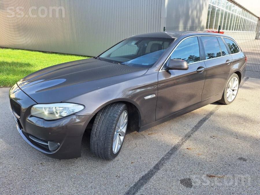Brown BMW 530 2011 in Riga, with an engine capacity of 3.00 L and mileage of 410 thousand km for 7100 €, photo 11 on AUTOMOTO.COM.LV
