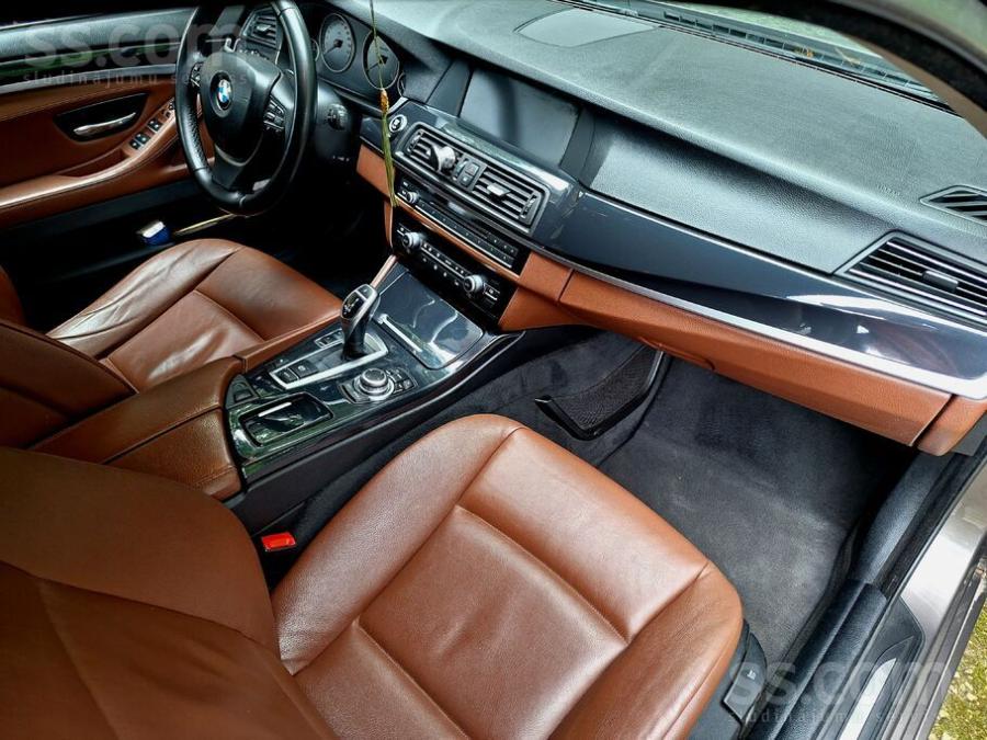 Brown BMW 530 2011 in Riga, with an engine capacity of 3.00 L and mileage of 410 thousand km for 7100 €, photo 18 on AUTOMOTO.COM.LV