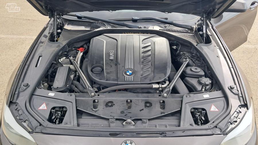 Brown BMW 530 2011 in Klaipeda, with an engine capacity of 3.00 L and mileage of 284 thousand km for 8900 €, photo 11 on AUTOMOTO.COM.LV