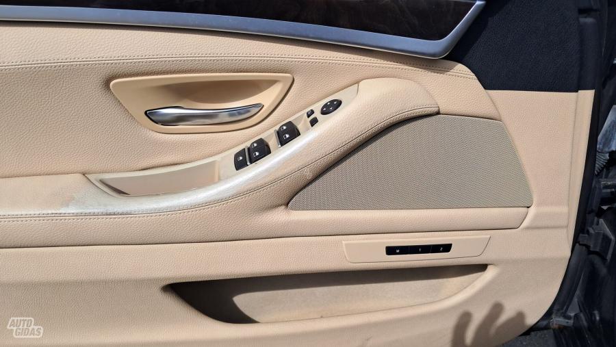 Brown BMW 530 2011 in Klaipeda, with an engine capacity of 3.00 L and mileage of 284 thousand km for 8900 €, photo 19 on AUTOMOTO.COM.LV