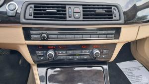 Brown BMW 530 2011 in Klaipeda, with an engine capacity of 3.00 L and mileage of 284 thousand km for 8900 €, photo 25 on AUTOMOTO.COM.LV