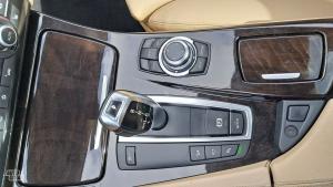 Brown BMW 530 2011 in Klaipeda, with an engine capacity of 3.00 L and mileage of 284 thousand km for 8900 €, photo 27 on AUTOMOTO.COM.LV