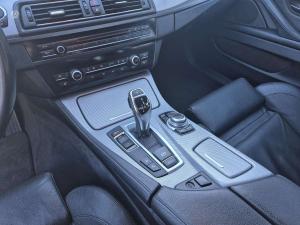 Brūns BMW 530 2012 Viļņa, ar dzinēja tilpumu 2.99 L un nobraukumu 289 tūkst. km par 6600 €, foto 10 vietnē AUTOMOTO.COM.LV