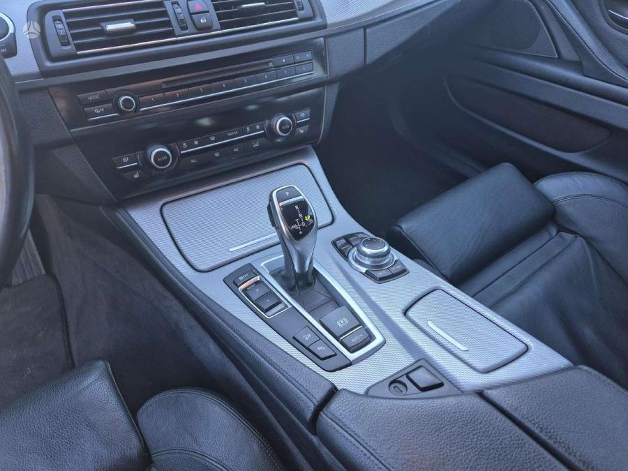 Brūns BMW 530 2012 Viļņa, ar dzinēja tilpumu 2.99 L un nobraukumu 289 tūkst. km par 6600 €, foto 10 vietnē AUTOMOTO.COM.LV