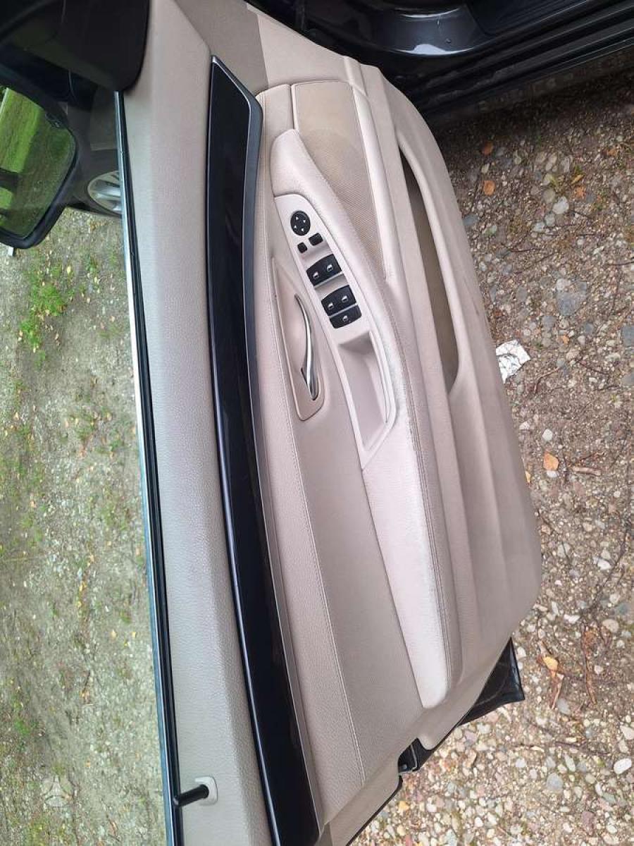 Brūns BMW 530 2012 Utena, ar dzinēja tilpumu 2.99 L un nobraukumu 337 tūkst. km par 7700 €, foto 12 vietnē AUTOMOTO.COM.LV