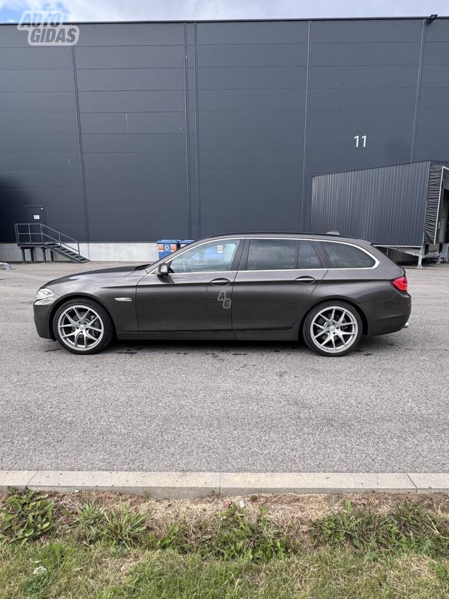 Brown BMW 530 2012 in Kaunas, with an engine capacity of 3.00 L and mileage of 332 thousand km for 8700 €, photo 4 on AUTOMOTO.COM.LV