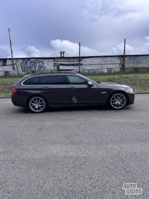 Brown BMW 530 2012 in Kaunas, with an engine capacity of 3.00 L and mileage of 332 thousand km for 8700 €, photo 8 on AUTOMOTO.COM.LV