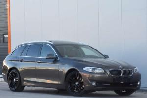 Brown BMW 530 2012 in Riga, with an engine capacity of 2.99 L and mileage of 210 thousand km for 8450 €, photo 4 on AUTOMOTO.COM.LV