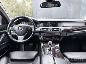 Brown BMW 530 2012 in Riga, with an engine capacity of 3.00 L and mileage of 303 thousand km for 8800 €, photo 9 on AUTOMOTO.COM.LV