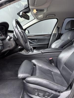 Brown BMW 530 2012 in Riga, with an engine capacity of 3.00 L and mileage of 303 thousand km for 8800 €, photo 12 on AUTOMOTO.COM.LV