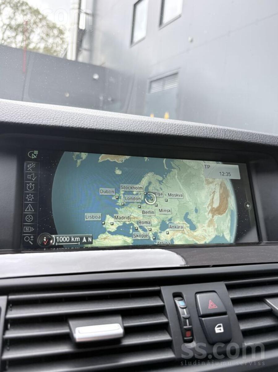 Brown BMW 530 2012 in Riga, with an engine capacity of 3.00 L and mileage of 303 thousand km for 8800 €, photo 18 on AUTOMOTO.COM.LV