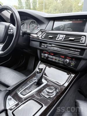 Brown BMW 530 2012 in Riga, with an engine capacity of 3.00 L and mileage of 303 thousand km for 8800 €, photo 20 on AUTOMOTO.COM.LV