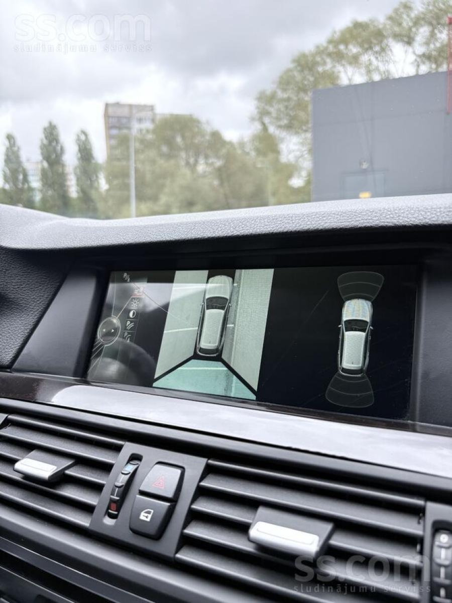 Brown BMW 530 2012 in Riga, with an engine capacity of 3.00 L and mileage of 303 thousand km for 8800 €, photo 22 on AUTOMOTO.COM.LV