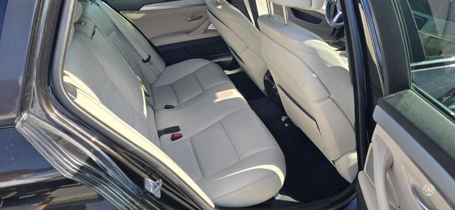 Brown BMW 530 2013 in Taurage, with an engine capacity of 2.99 L and mileage of 317 thousand km for 12400 €, photo 12 on AUTOMOTO.COM.LV