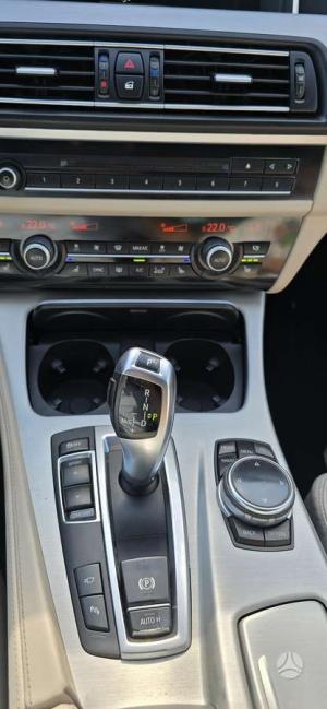 Brown BMW 530 2013 in Taurage, with an engine capacity of 2.99 L and mileage of 317 thousand km for 12400 €, photo 16 on AUTOMOTO.COM.LV