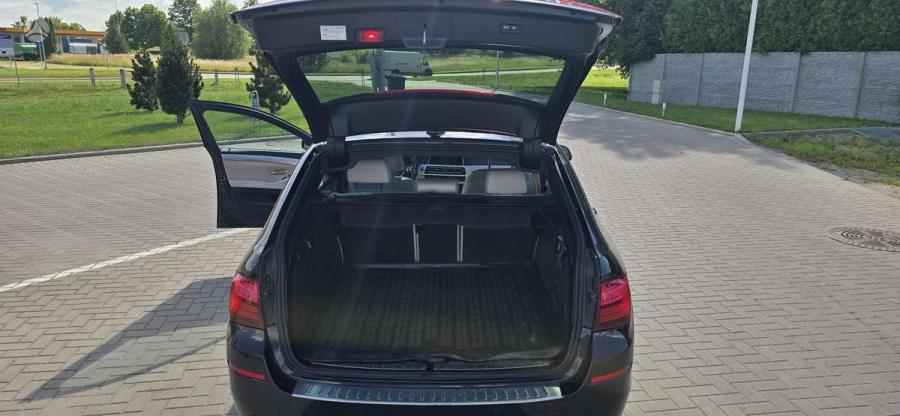 Brown BMW 530 2013 in Taurage, with an engine capacity of 2.99 L and mileage of 317 thousand km for 12400 €, photo 18 on AUTOMOTO.COM.LV