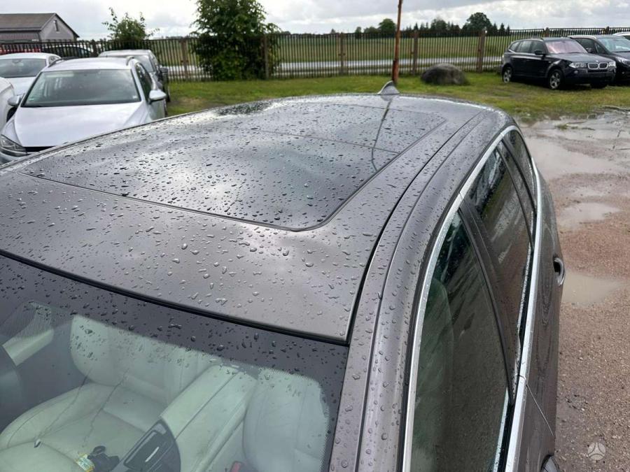 Brown BMW 530 2013 in Jurbarkas, with an engine capacity of 2.99 L and mileage of 350 thousand km for 6299 €, photo 11 on AUTOMOTO.COM.LV