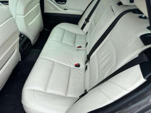 Brown BMW 530 2013 in Jurbarkas, with an engine capacity of 2.99 L and mileage of 350 thousand km for 6299 €, photo 13 on AUTOMOTO.COM.LV