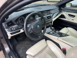 Brown BMW 530 2013 in Jurbarkas, with an engine capacity of 2.99 L and mileage of 350 thousand km for 6299 €, photo 14 on AUTOMOTO.COM.LV