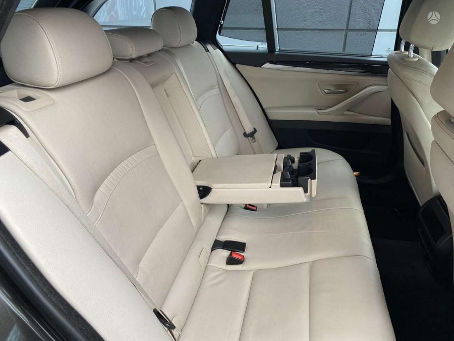 Brūns BMW 530 2014 Marijampole, ar dzinēja tilpumu 2.99 L un nobraukumu 340 tūkst. km par 10650 €, foto 37 vietnē AUTOMOTO.COM.LV