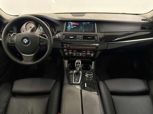 Brown BMW 530 2014 in Marijampole, with an engine capacity of 2.99 L and mileage of 356 thousand km for 9999 €, photo 10 on AUTOMOTO.COM.LV