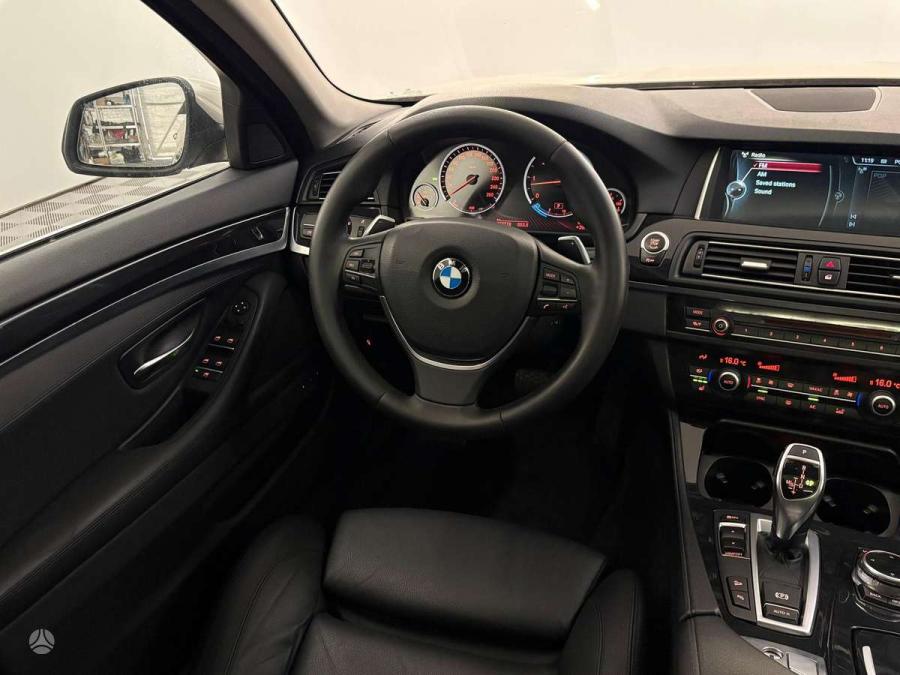 Brown BMW 530 2014 in Marijampole, with an engine capacity of 2.99 L and mileage of 356 thousand km for 9999 €, photo 18 on AUTOMOTO.COM.LV