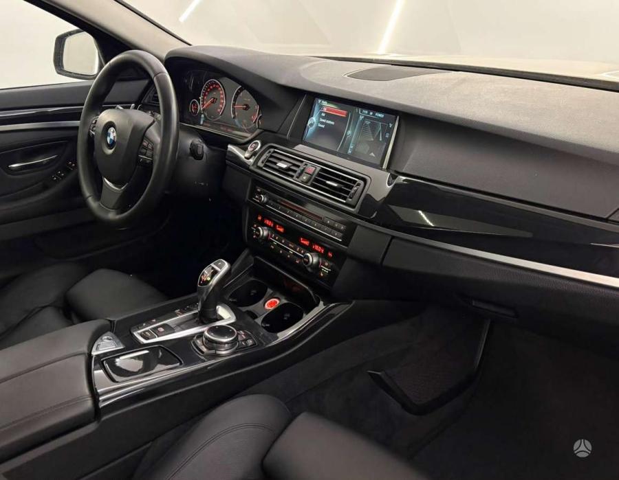 Brown BMW 530 2014 in Marijampole, with an engine capacity of 2.99 L and mileage of 356 thousand km for 9150 €, photo 12 on AUTOMOTO.COM.LV