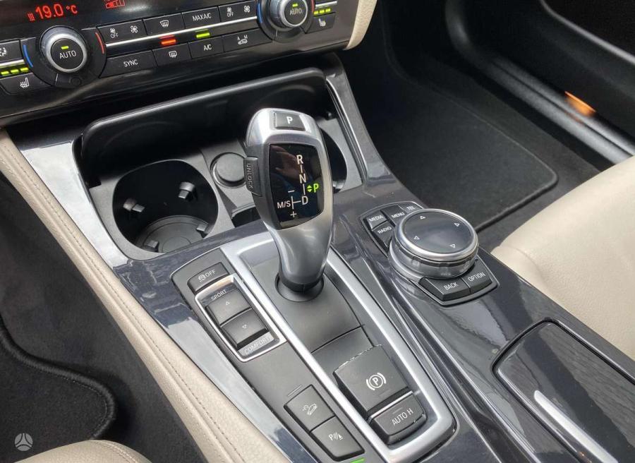 Brown BMW 530 2014 in Marijampole, with an engine capacity of 2.99 L and mileage of 340 thousand km for 9350 €, photo 34 on AUTOMOTO.COM.LV