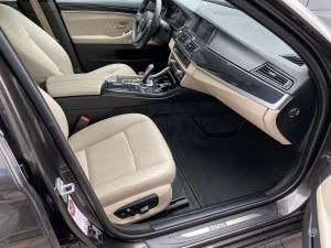 Brown BMW 530 2014 in Marijampole, with an engine capacity of 2.99 L and mileage of 340 thousand km for 9350 €, photo 38 on AUTOMOTO.COM.LV