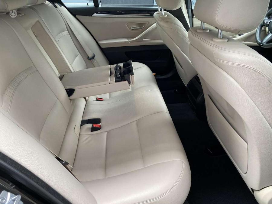 Brown BMW 530 2014 in Marijampole, with an engine capacity of 2.99 L and mileage of 340 thousand km for 9350 €, photo 40 on AUTOMOTO.COM.LV