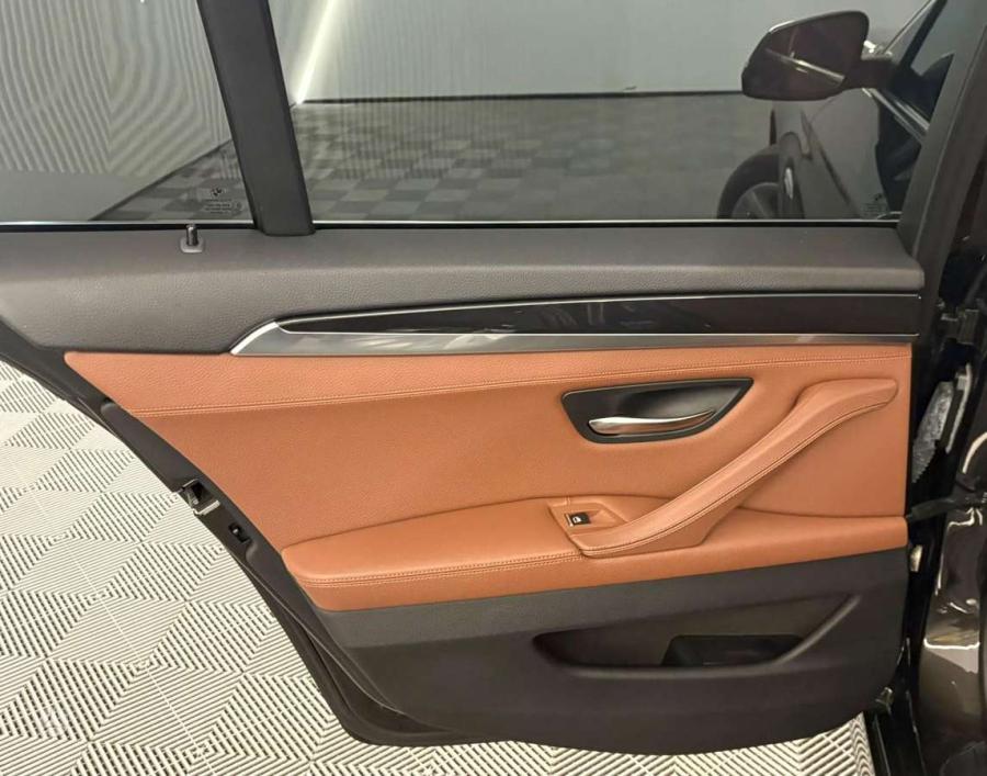 Коричневый БМВ 530 2014 в Мариямполе, объемом двигателя 2.99 л и пробегом 262 тыс. км за 11900 €, фото 19 на AUTOMOTO.COM.LV