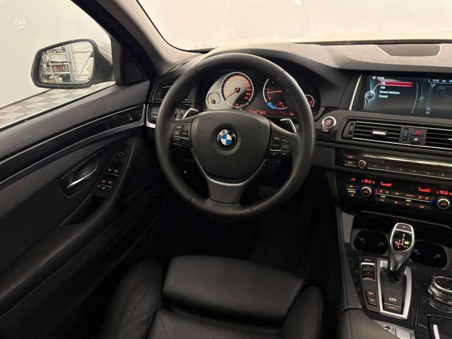 Brown BMW 530 2014 in Marijampole, with an engine capacity of 2.99 L and mileage of 356 thousand km for 8800 €, photo 17 on AUTOMOTO.COM.LV