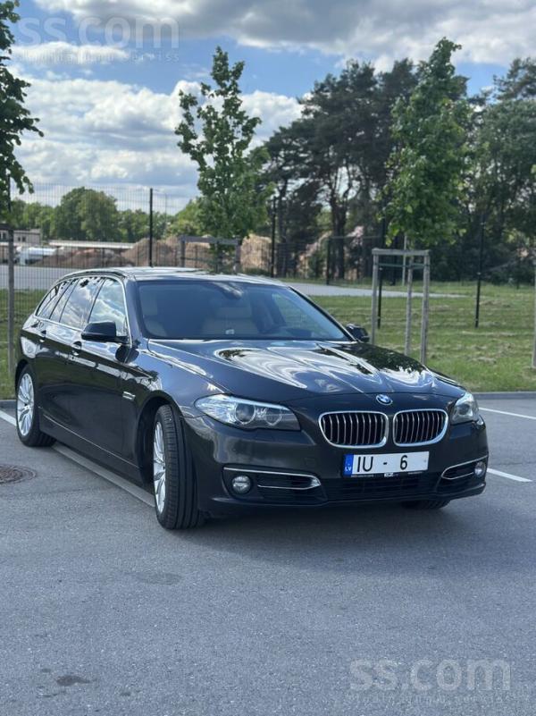 Brown BMW 530 2015 in Valmiera, with an engine capacity of 3.00 L and mileage of 300 thousand km for 14210 €, photo 1 on AUTOMOTO.COM.LV