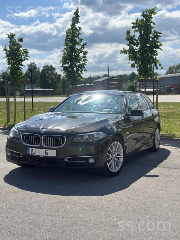 Brown BMW 530 2015 in Valmiera, with an engine capacity of 3.00 L and mileage of 300 thousand km for 14210 €, photo 2 on AUTOMOTO.COM.LV