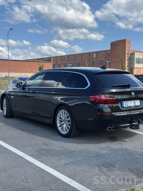 Brown BMW 530 2015 in Valmiera, with an engine capacity of 3.00 L and mileage of 300 thousand km for 14210 €, photo 3 on AUTOMOTO.COM.LV