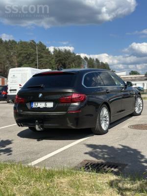 Brown BMW 530 2015 in Valmiera, with an engine capacity of 3.00 L and mileage of 300 thousand km for 14210 €, photo 5 on AUTOMOTO.COM.LV