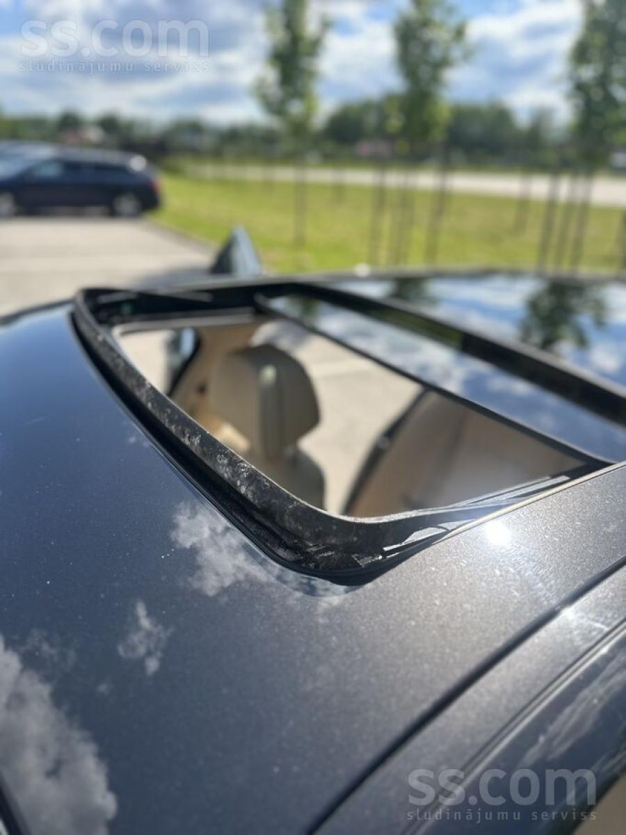 Brown BMW 530 2015 in Valmiera, with an engine capacity of 3.00 L and mileage of 300 thousand km for 14210 €, photo 15 on AUTOMOTO.COM.LV