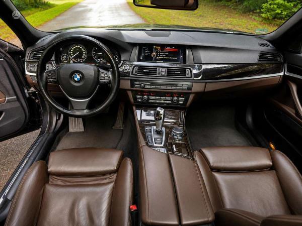 Brūns BMW 530 2015 Ignalina, ar dzinēja tilpumu 2.99 L un nobraukumu 0 tūkst. km par 9650 €, foto 5 vietnē AUTOMOTO.COM.LV