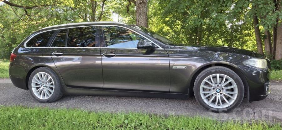 Brown BMW 530 2015 in Ogre, with an engine capacity of 3.00 L and mileage of 315 thousand km for 10400 €, photo 4 on AUTOMOTO.COM.LV
