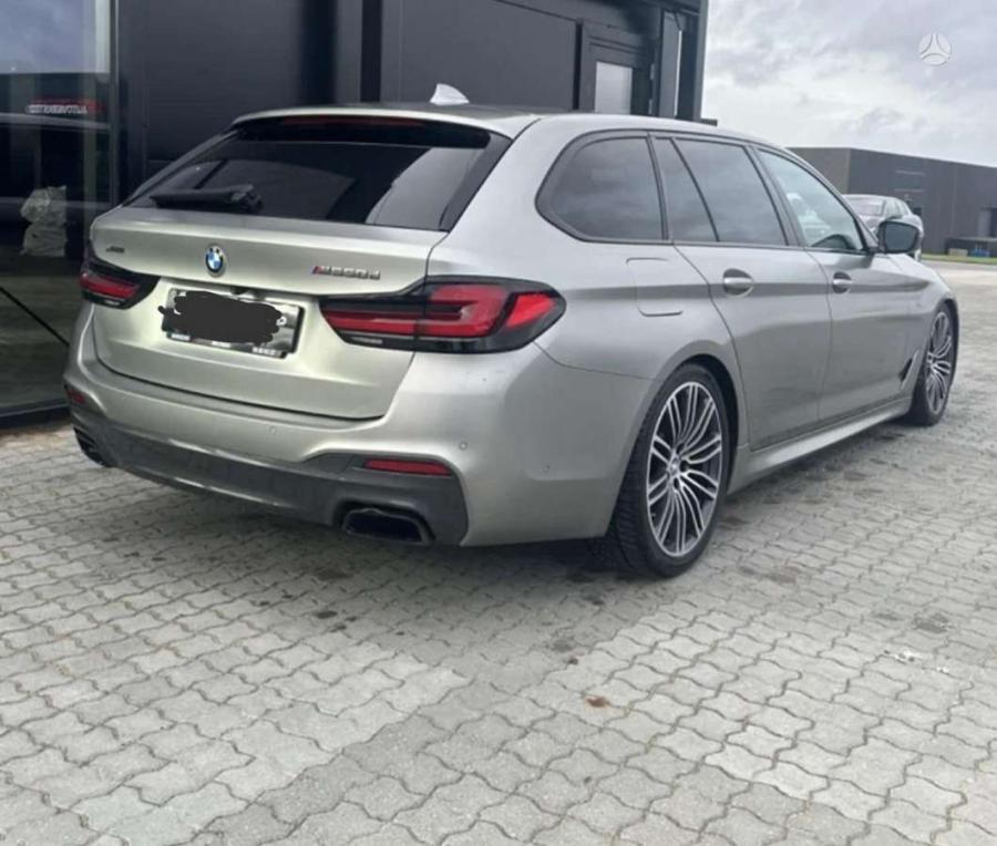 Brūns BMW 530 2018 Utena, ar dzinēja tilpumu 2.99 L un nobraukumu 220 tūkst. km par 16990 €, foto 3 vietnē AUTOMOTO.COM.LV