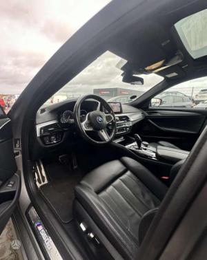 Brūns BMW 530 2018 Utena, ar dzinēja tilpumu 2.99 L un nobraukumu 220 tūkst. km par 16990 €, foto 4 vietnē AUTOMOTO.COM.LV