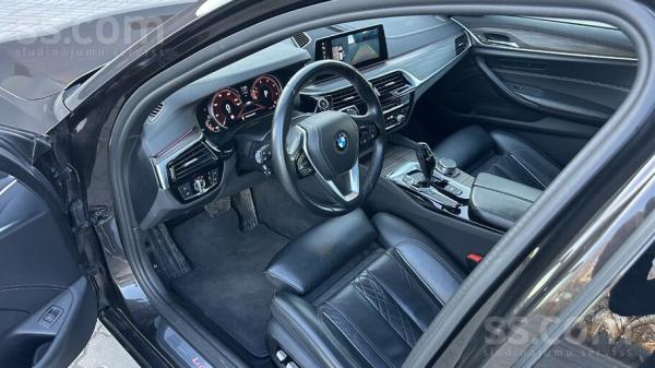 Brown BMW 530 2018 in Jurmala, with an engine capacity of 3.00 L and mileage of 285 thousand km for 19900 €, photo 7 on AUTOMOTO.COM.LV