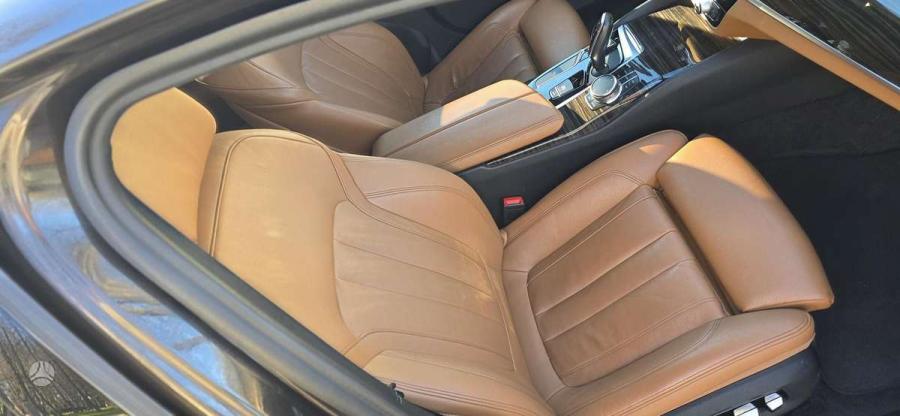 Brown BMW 530 2018 in Klaipeda, with an engine capacity of 2.99 L and mileage of 149 thousand km for 21200 €, photo 13 on AUTOMOTO.COM.LV